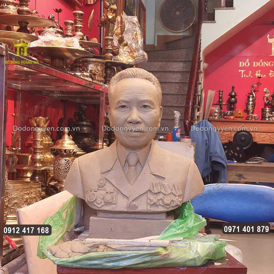 Tạo Mẫu Đất Đúc Tượng Đồng Truyền Thần Cụ Ông Tuyệt Đẹp